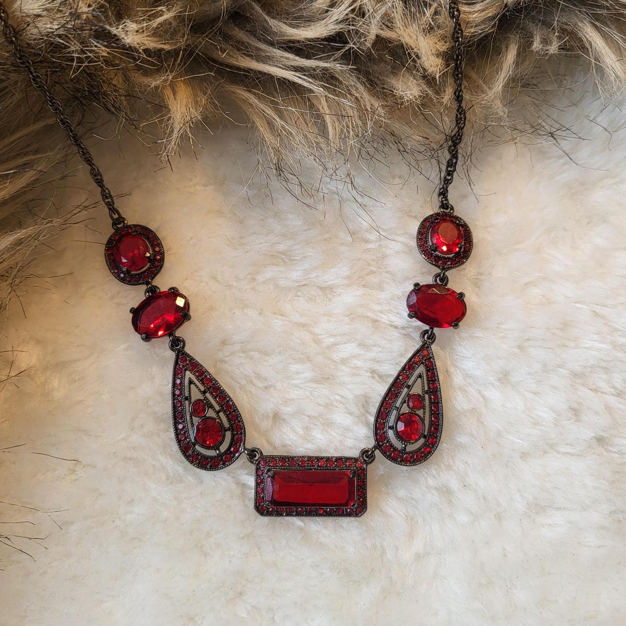 🌼 Beautiful Red Vintage necklace 🌼 One of the... - Depop