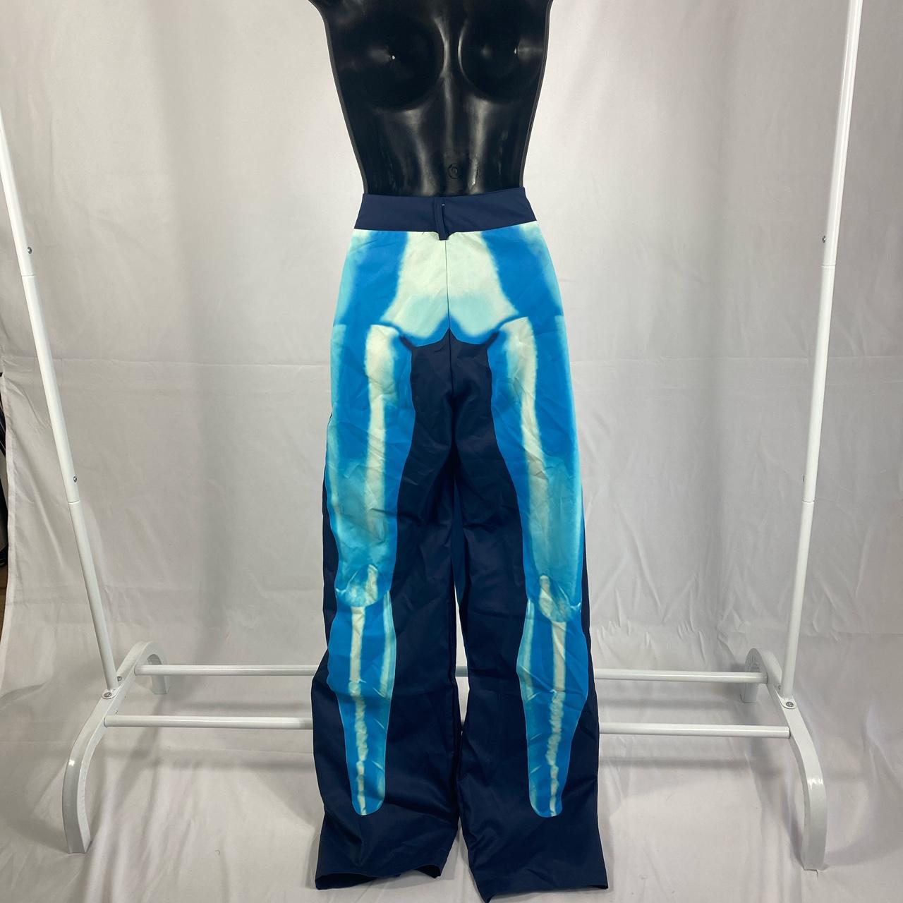 All legs lose fitting pants - Depop