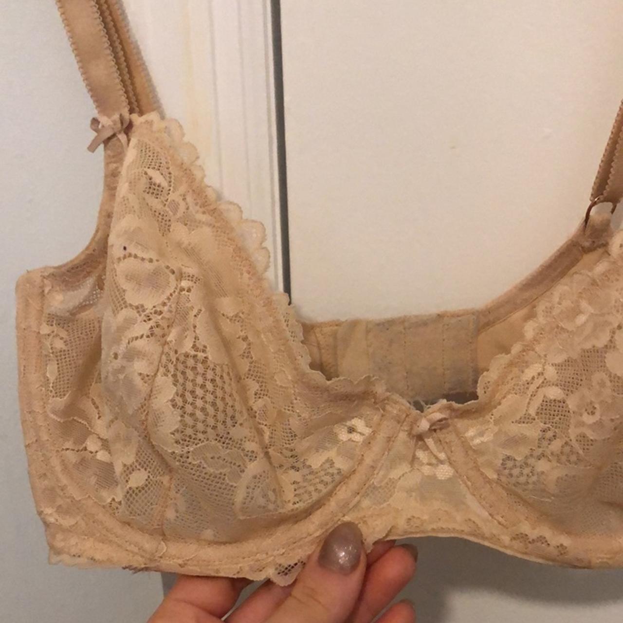 Fenty Beauty Women's Tan and Cream Bra | Depop