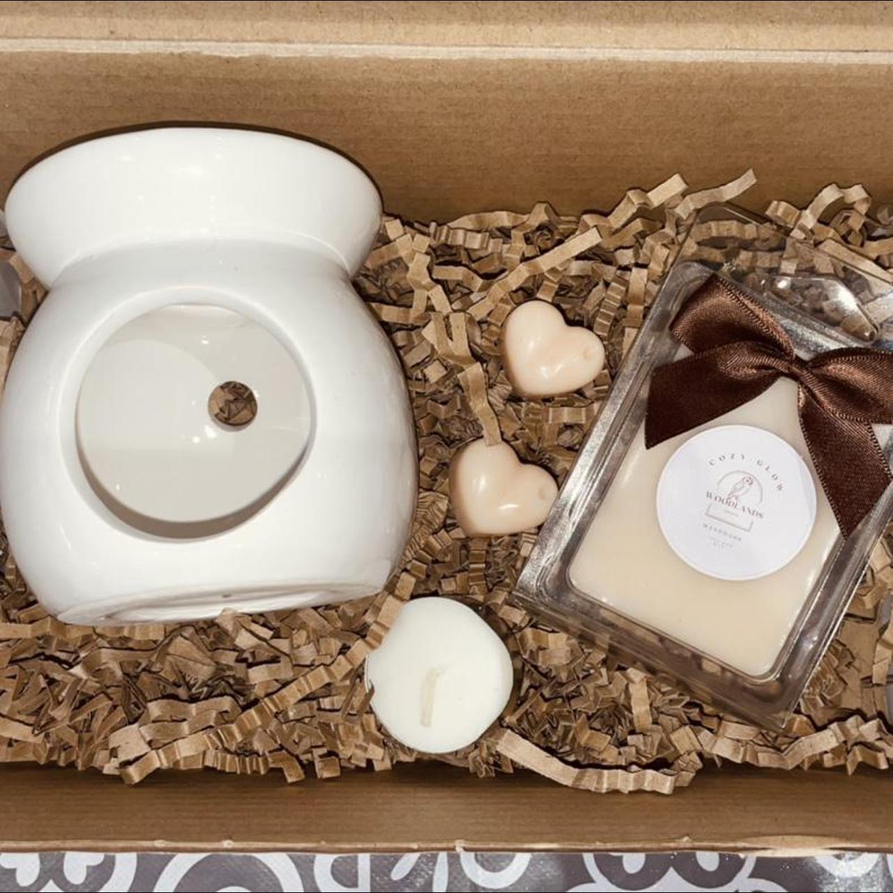 1st gift box 1 x Wax Burner 1 x 6 cube clamshell... - Depop