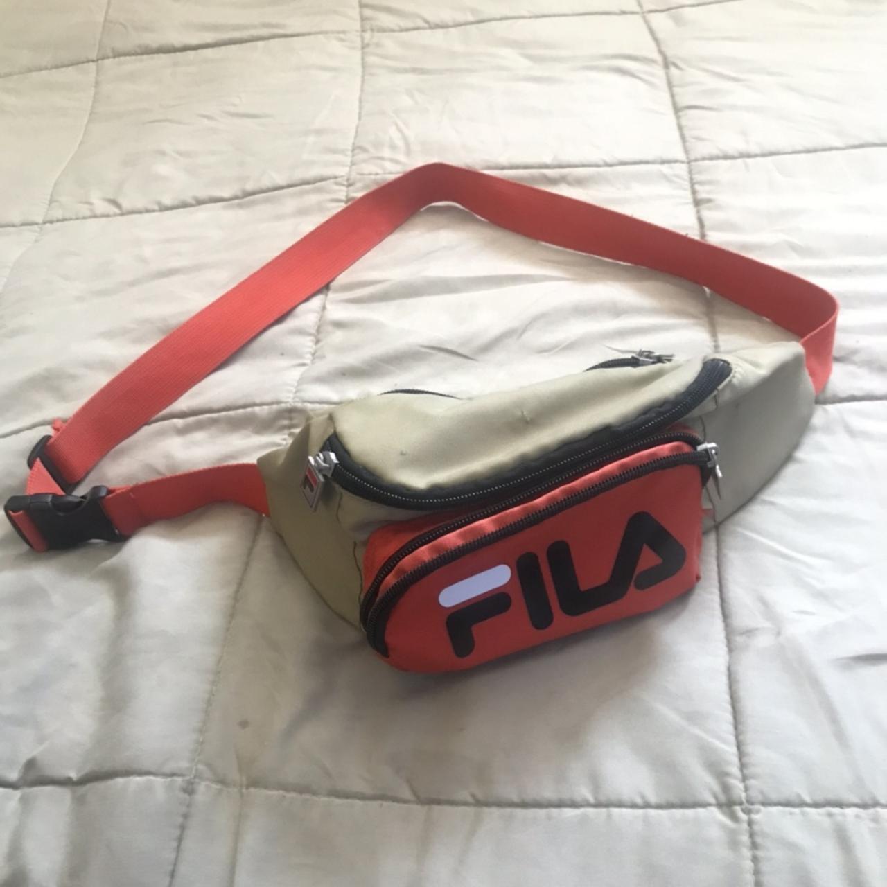 Fila Fanny Pack - Depop