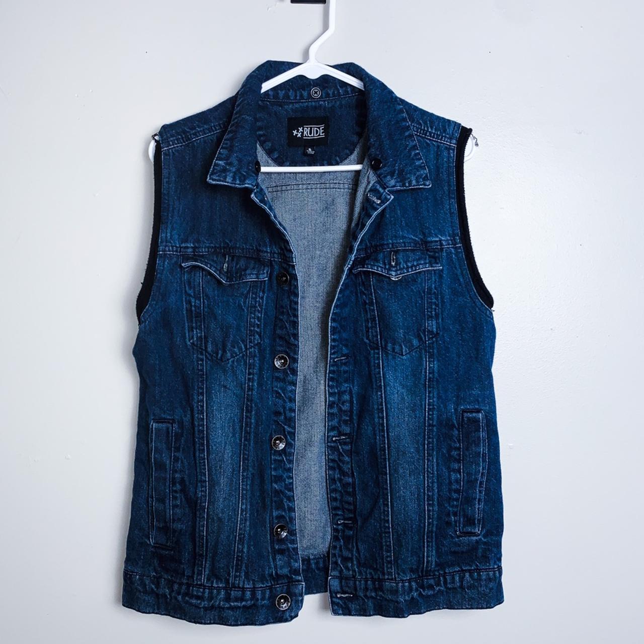 Hot Topic Men's Gilet | Depop