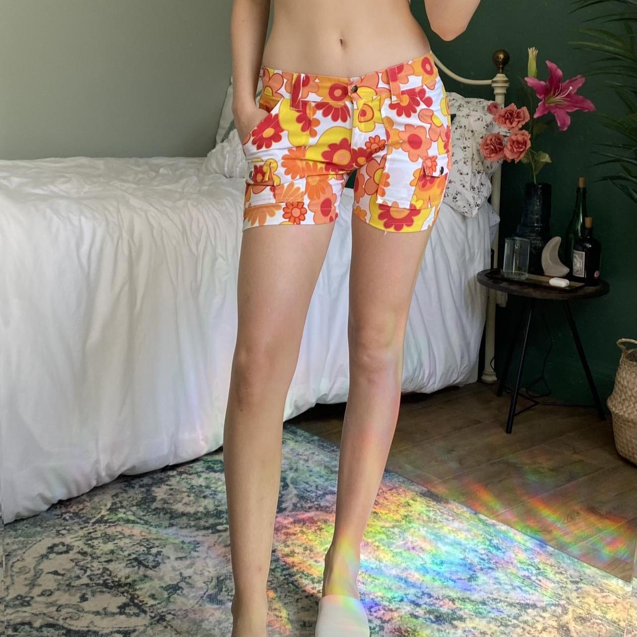 70’s flower power booty shorts🌹 ... - Depop