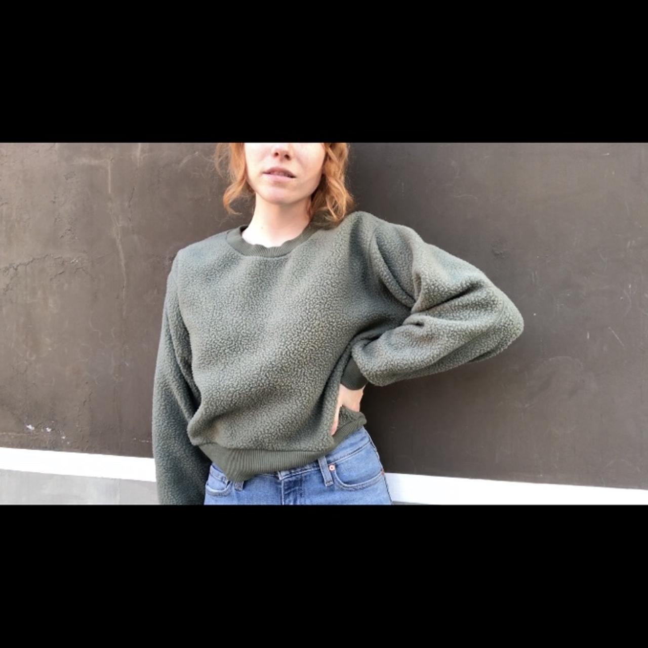 Everlane Women's Green Sweatshirt | Depop