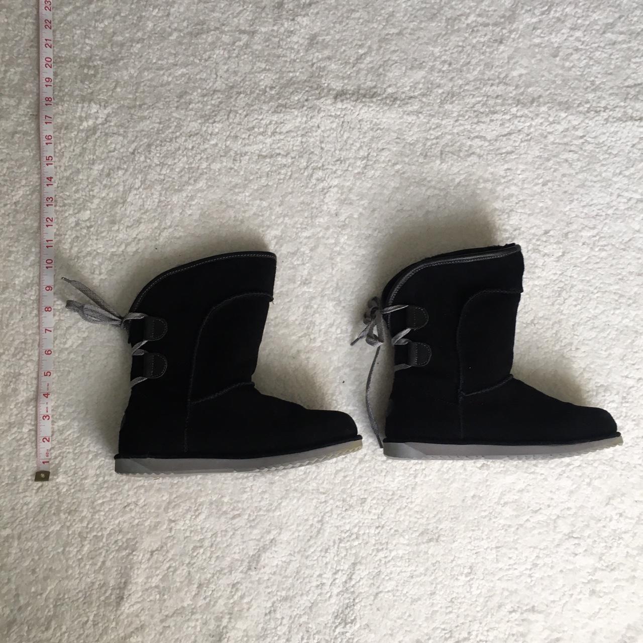 EMU Australia Women's Black and Grey Boots | Depop