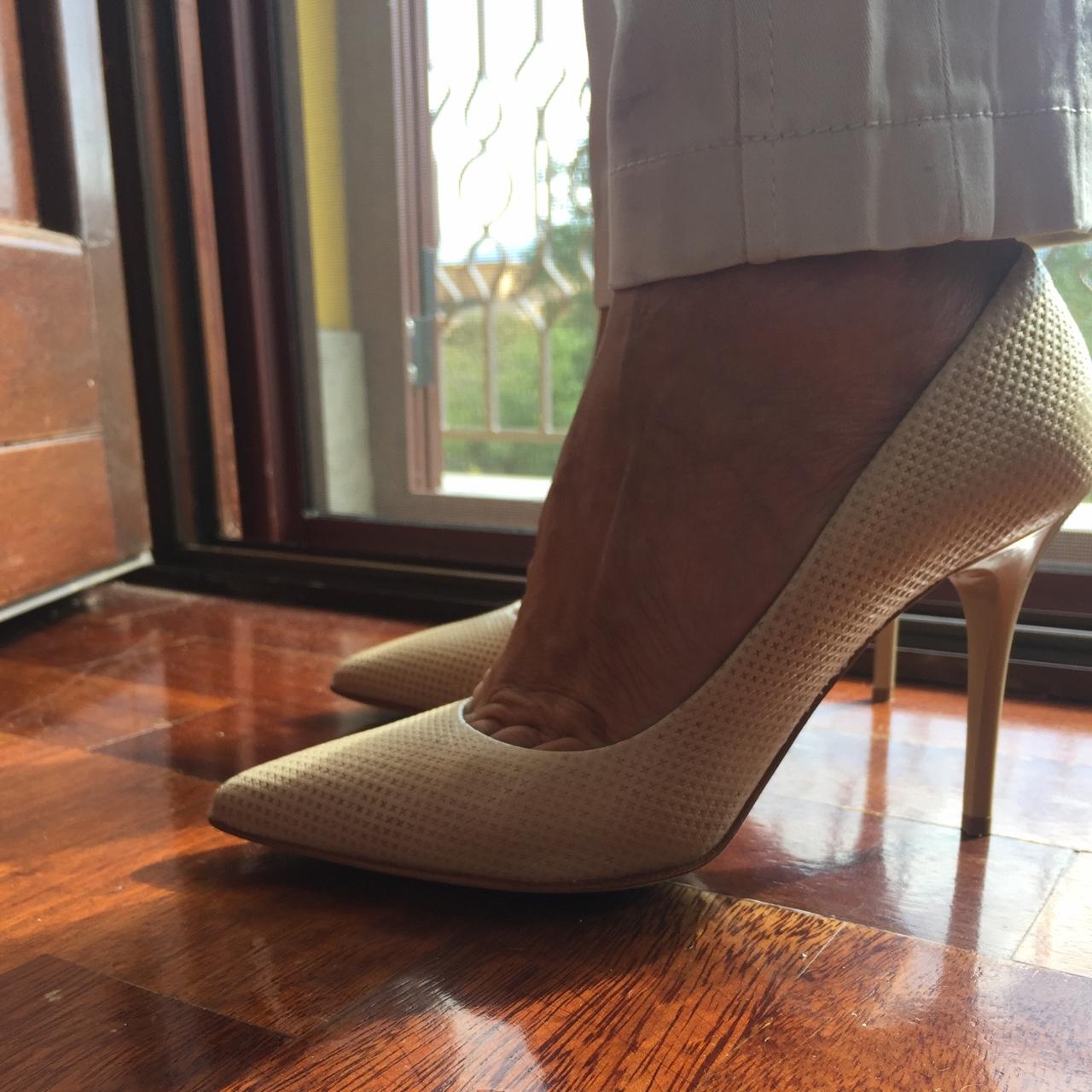 scarpe LARA MANNI di Pelle con suola in VERO CUOIO... - Depop