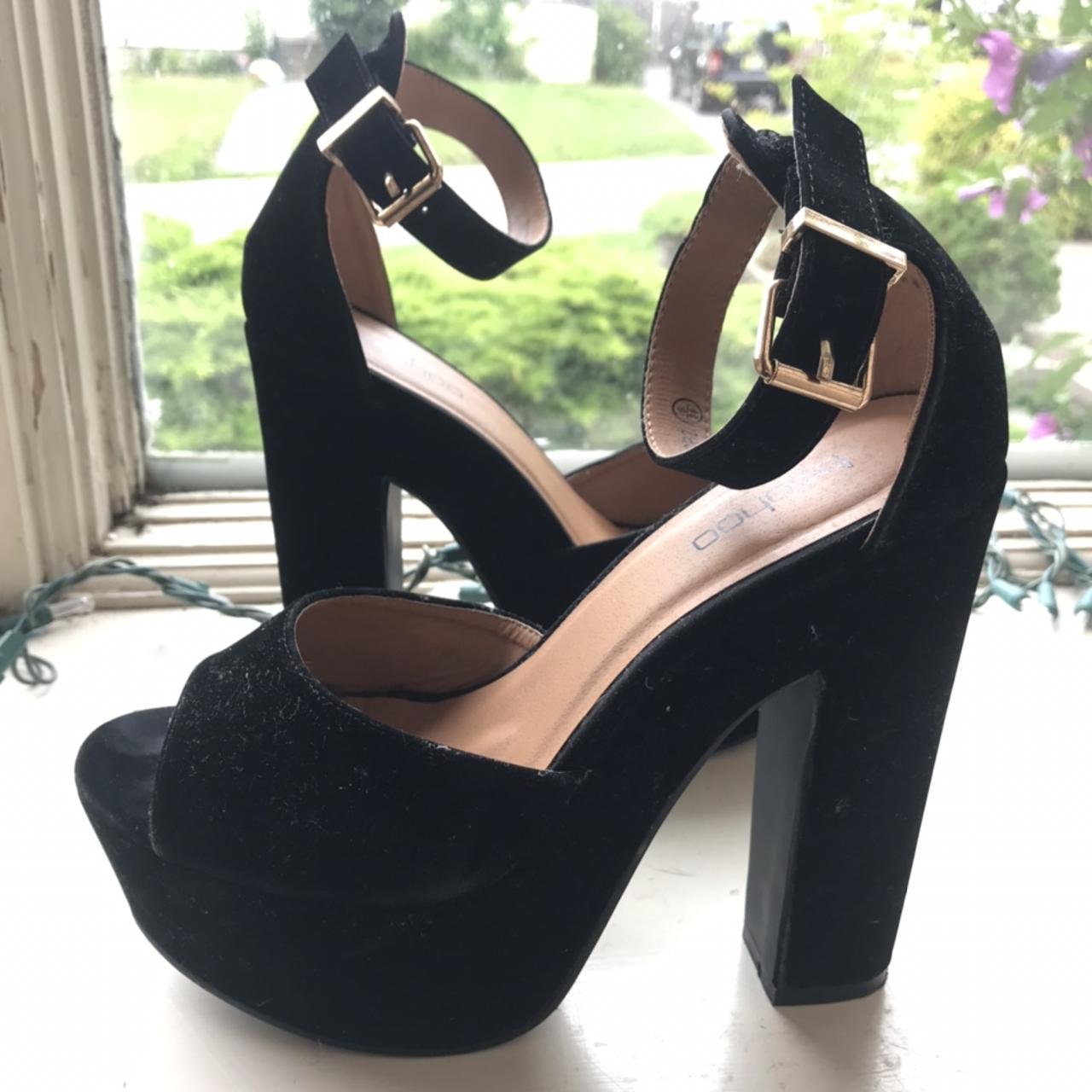 Brand new, super cute Boohoo black suede platform... - Depop
