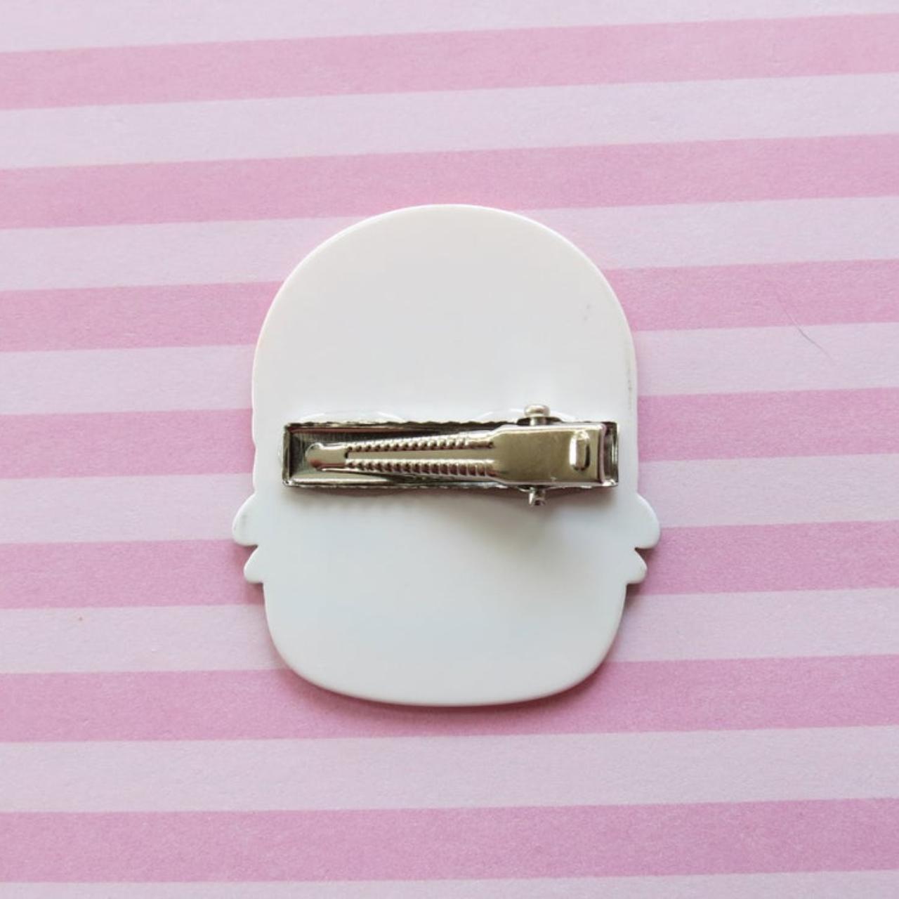 Cute kawaii style burger hair clip! Glittery... - Depop