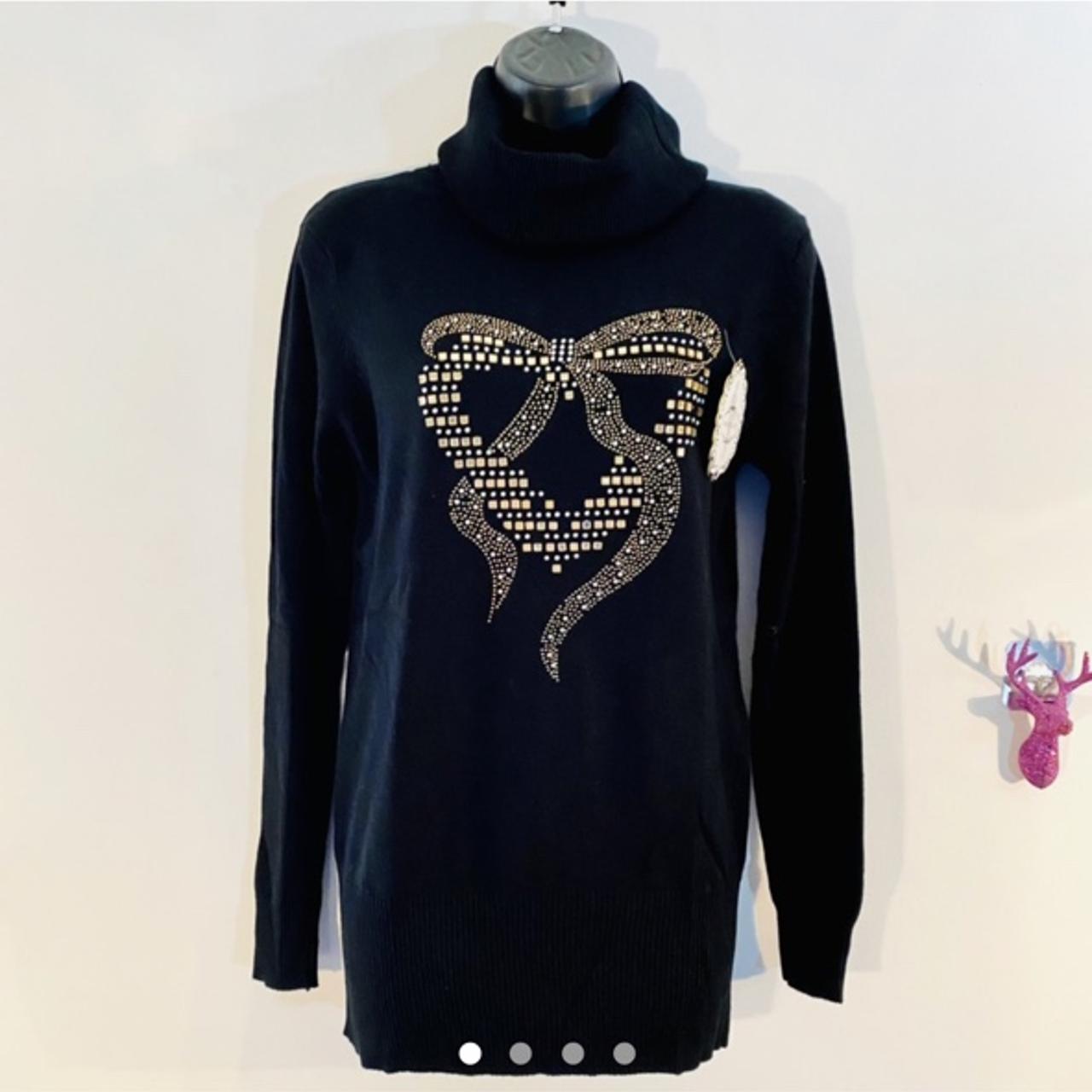 Women's Black and Gold Jumper | Depop