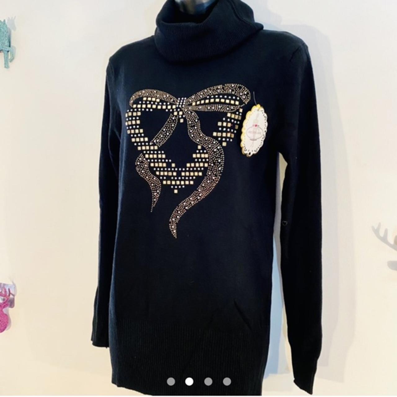 Women's Black and Gold Jumper | Depop