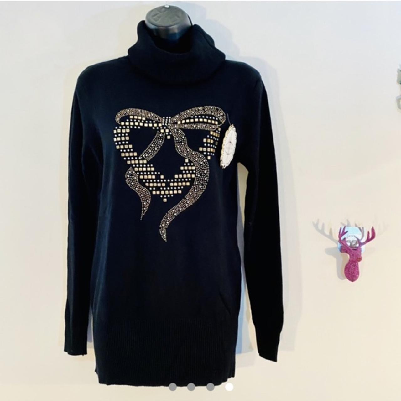 Women's Black and Gold Jumper | Depop