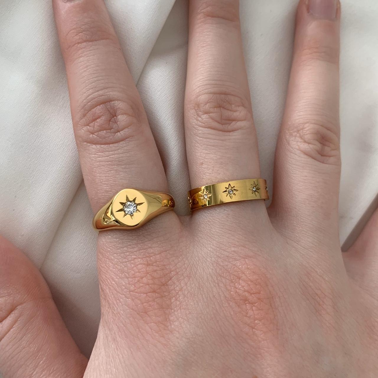 GOLD STAR RING SET These are a pair of stunning 18K... - Depop