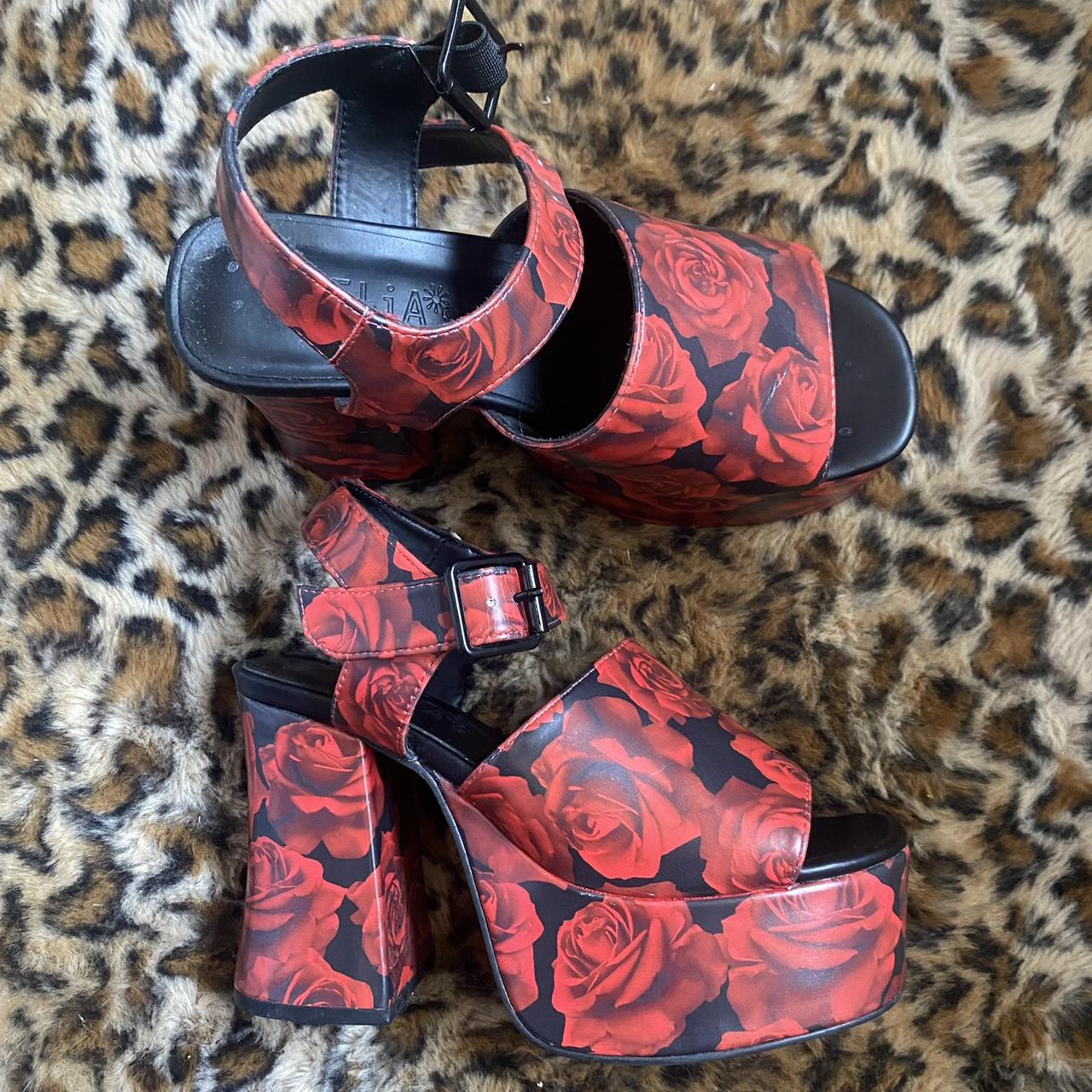 Delia’s rose platforms, worn once, size 5 🌹🌹they’re... - Depop