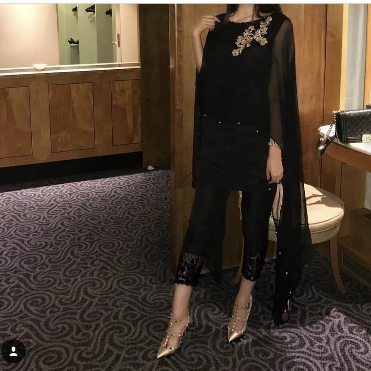 Black Capris and cape style outfit Only worn once... - Depop