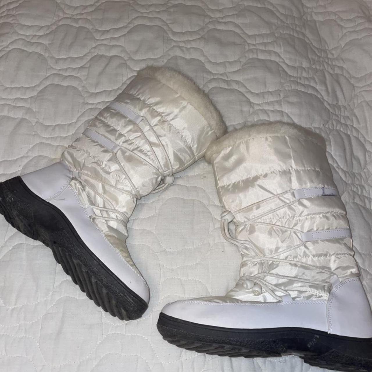 Ivory Cream White Boots No Brand Tag Women’s size 7 - Depop