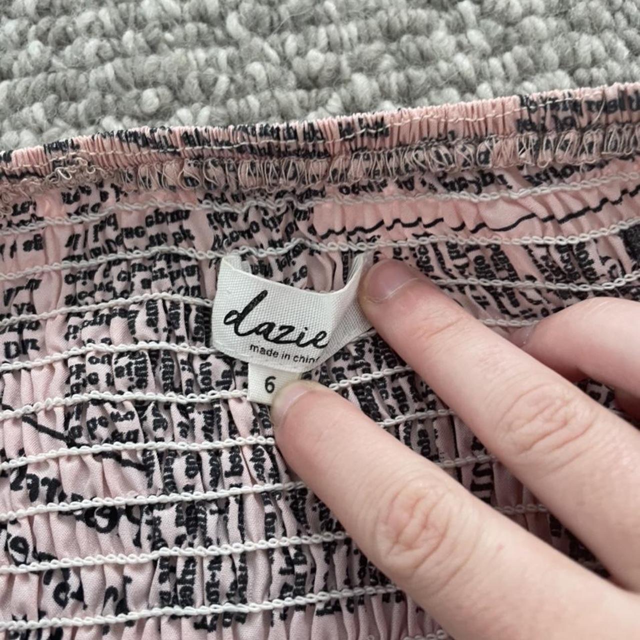 dazie the label pink newspaper print top has been... - Depop