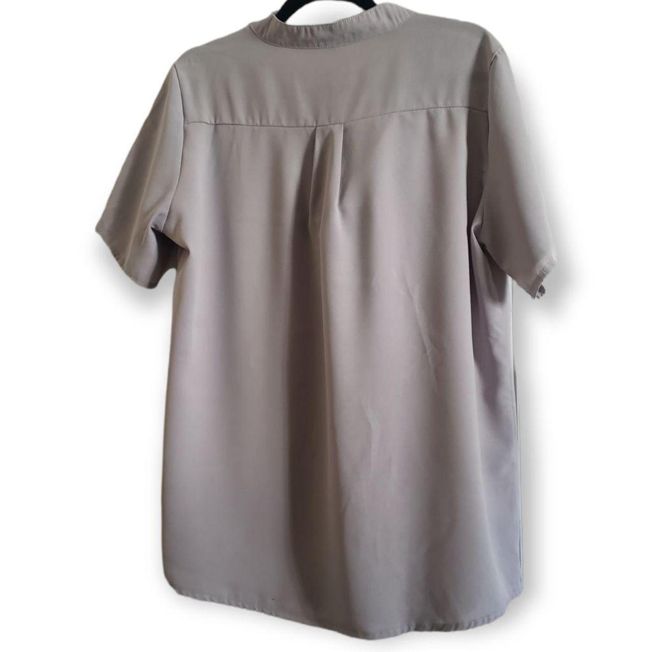 Women's Grey and White Blouse | Depop