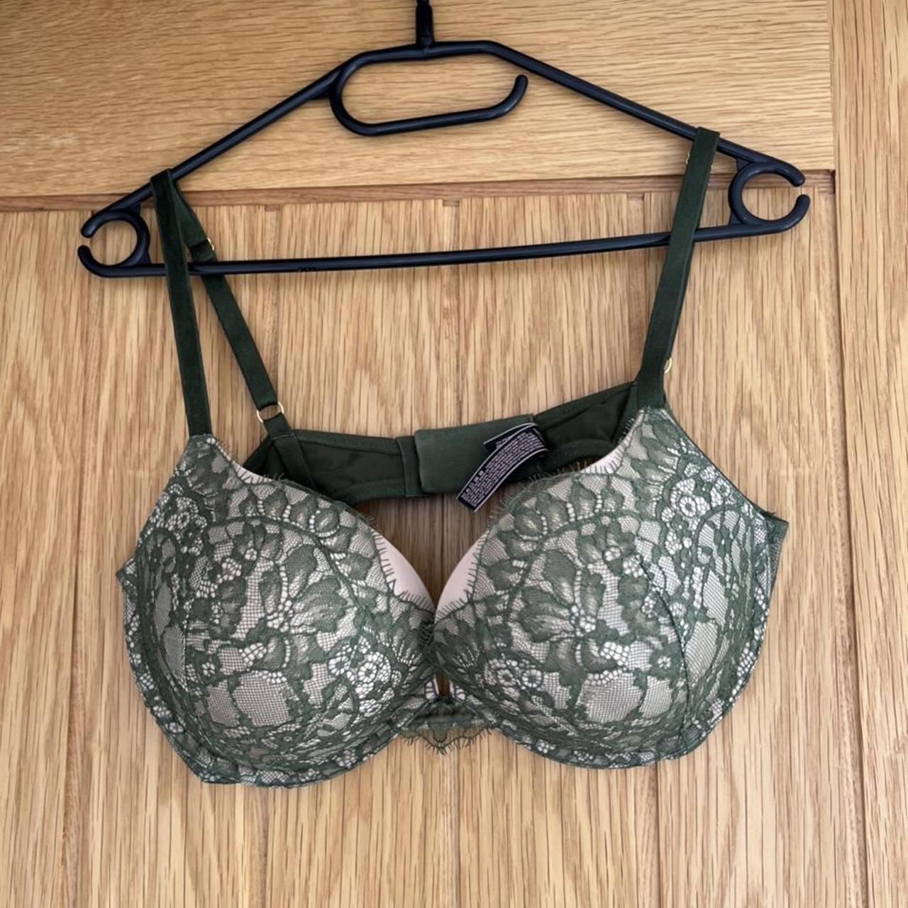 Padded bra from Victoria Secret - Size 36D. Cost me... - Depop