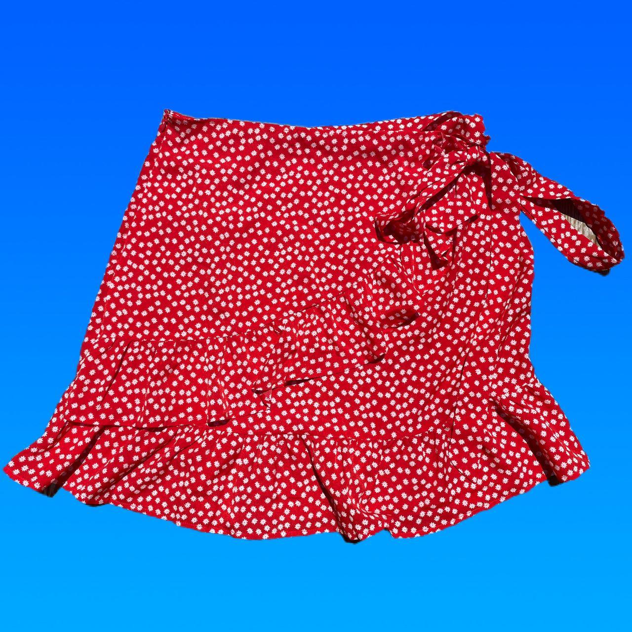 White Daisy Wrap Red Skirt Brand: shien Size: 1XL... - Depop