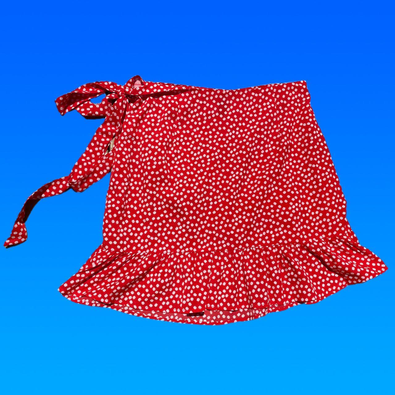 White Daisy Wrap Red Skirt Brand: shien Size: 1XL... - Depop