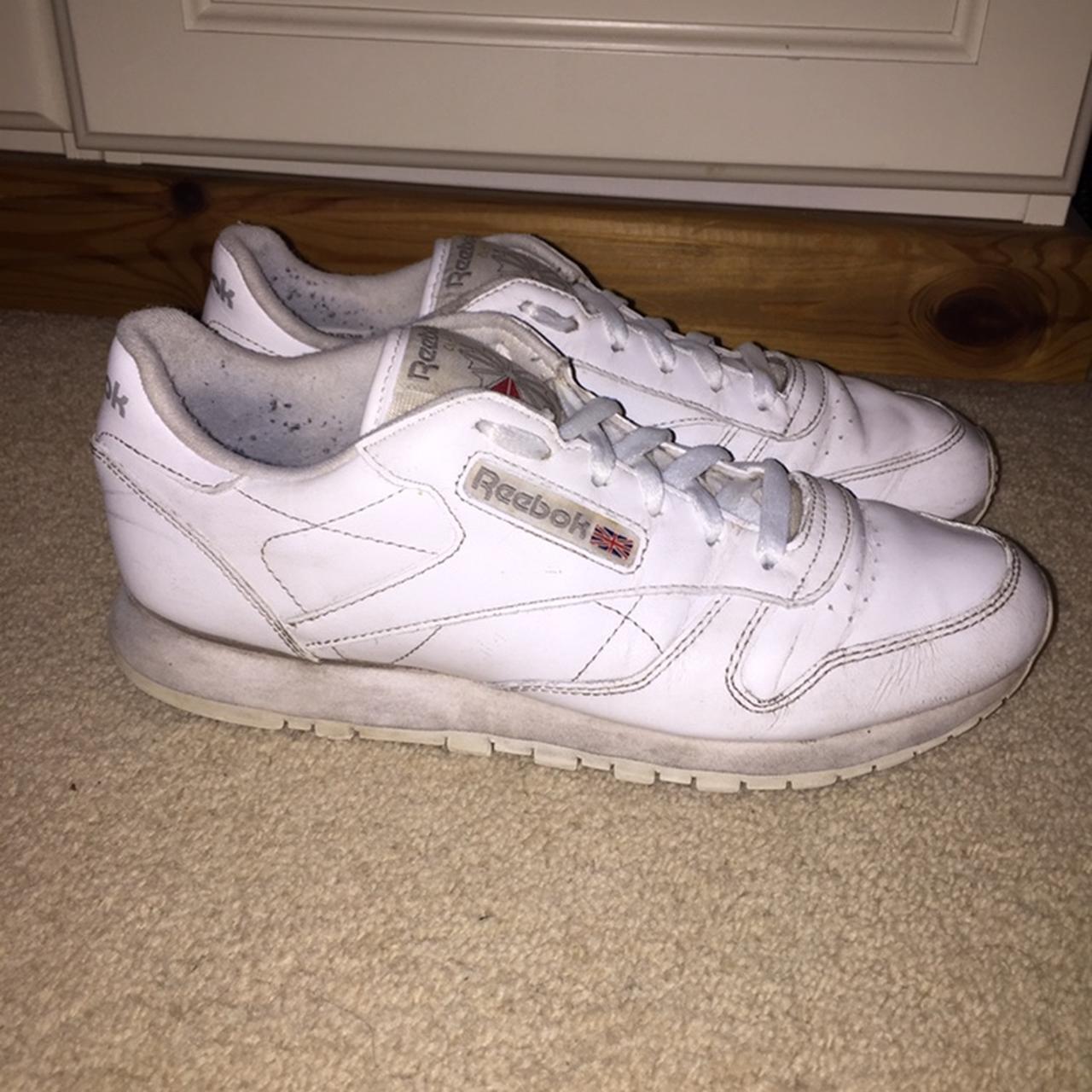 White Leather Reebok Classics women’s size 6 Well... - Depop