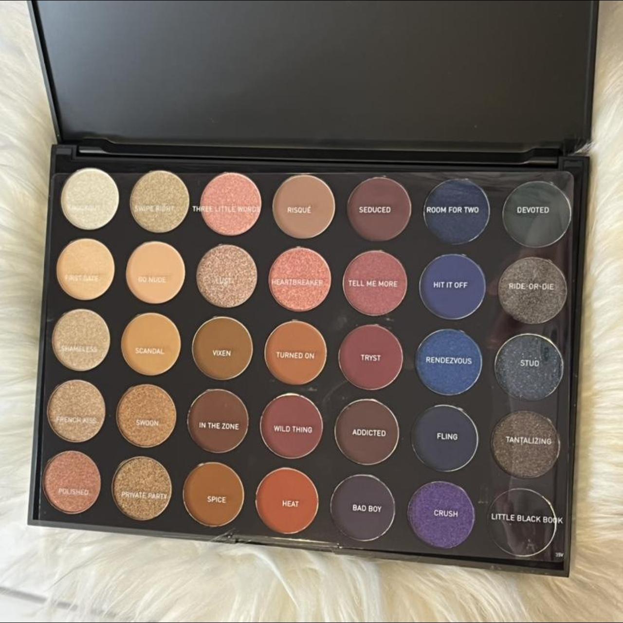 Morphe Stunning Vibes Artistry eyeshadow palette... - Depop