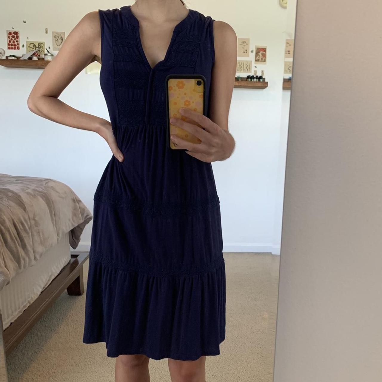 navy blue summer dress • model is 5’5, 115lbs... - Depop