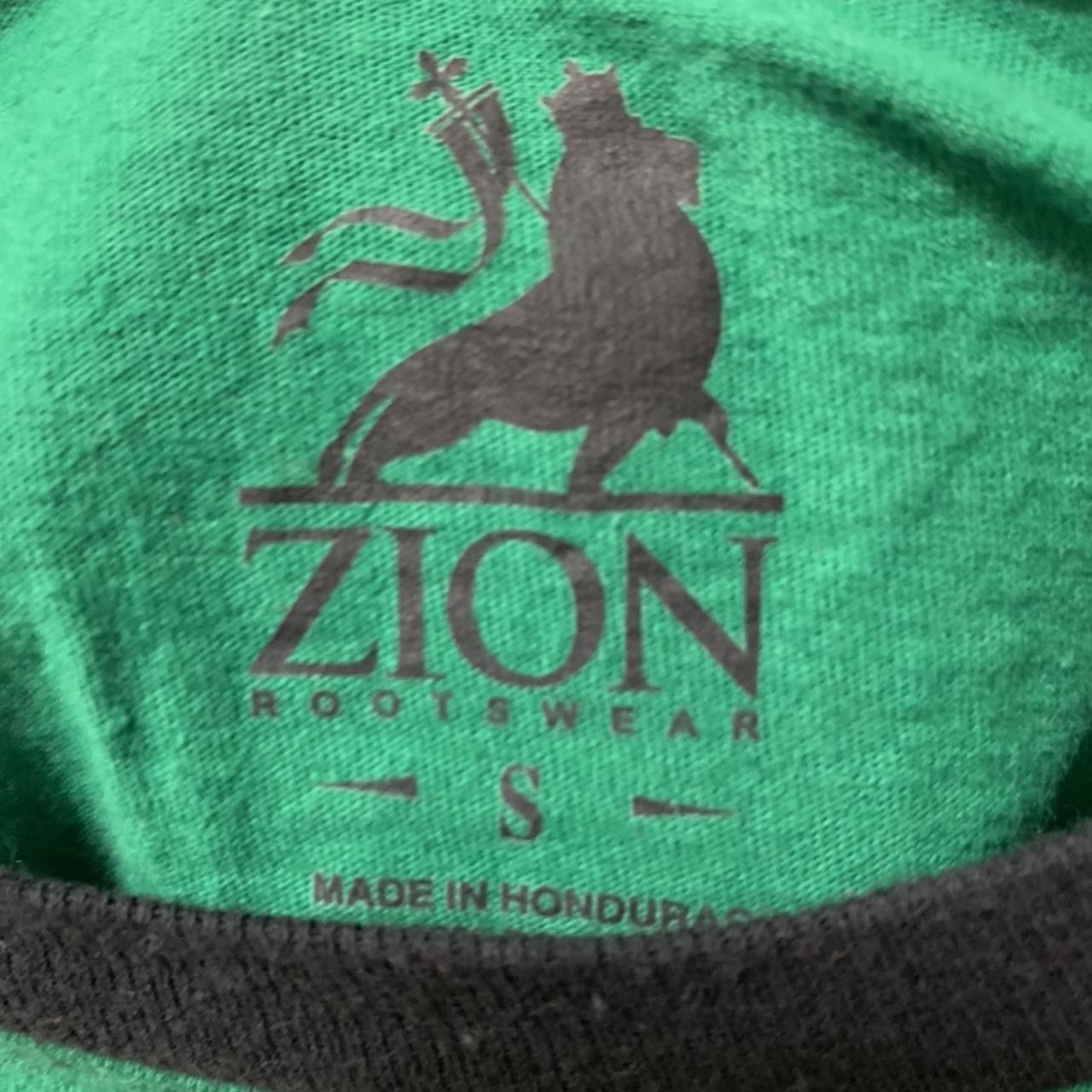 Like new!! Zion Brand Bob Marley Shirt. Men’s size... - Depop