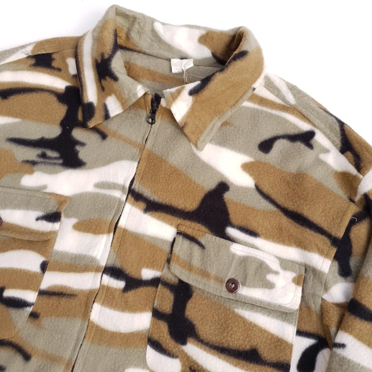 Mens vintage patterned fleece - Camo full zip fleece... - Depop