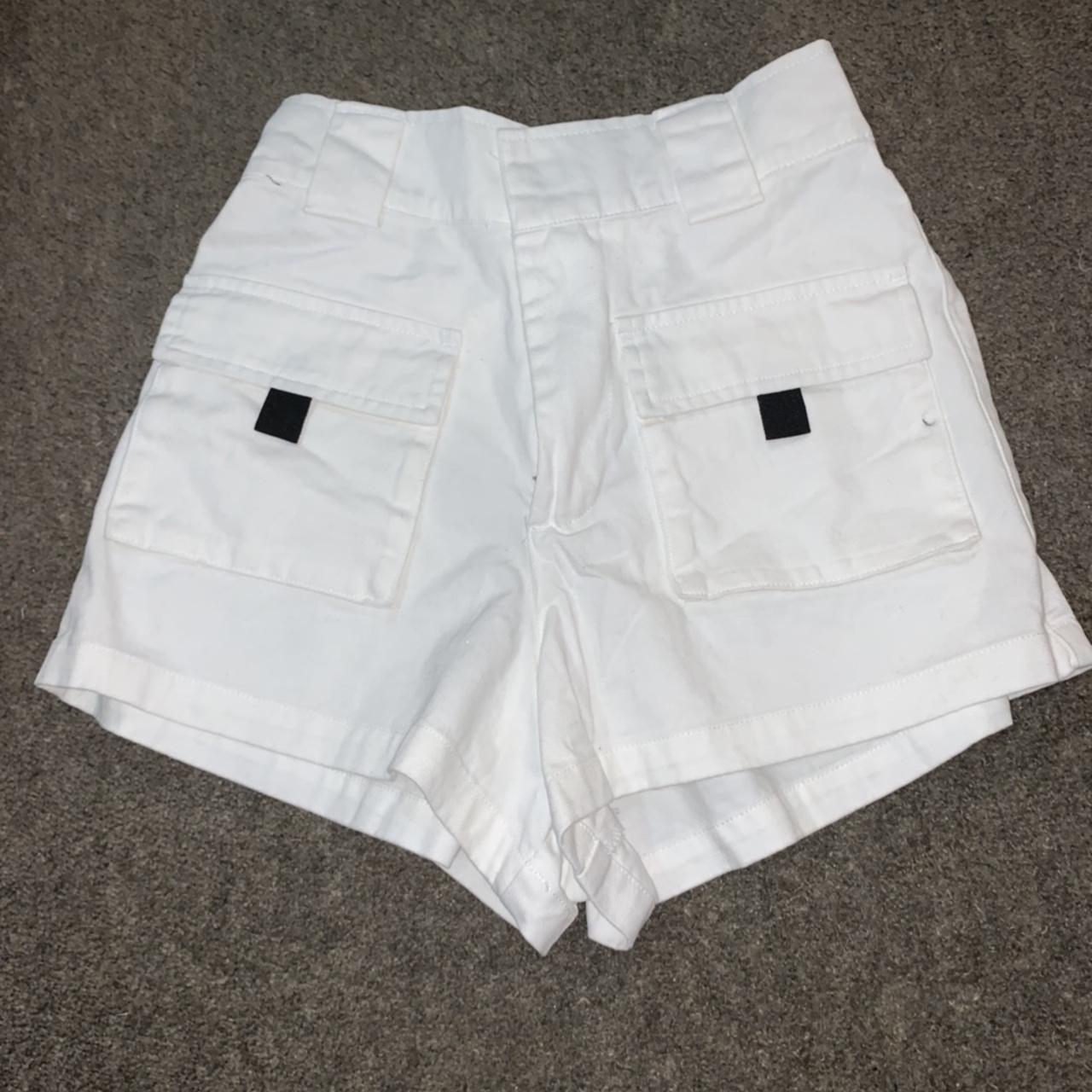White shorts Never worn XS - Depop