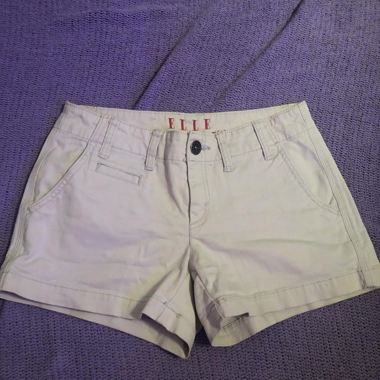 ELLE Khaki shorts 🥰 size 2 🥰 crisp, clean 🥰... - Depop