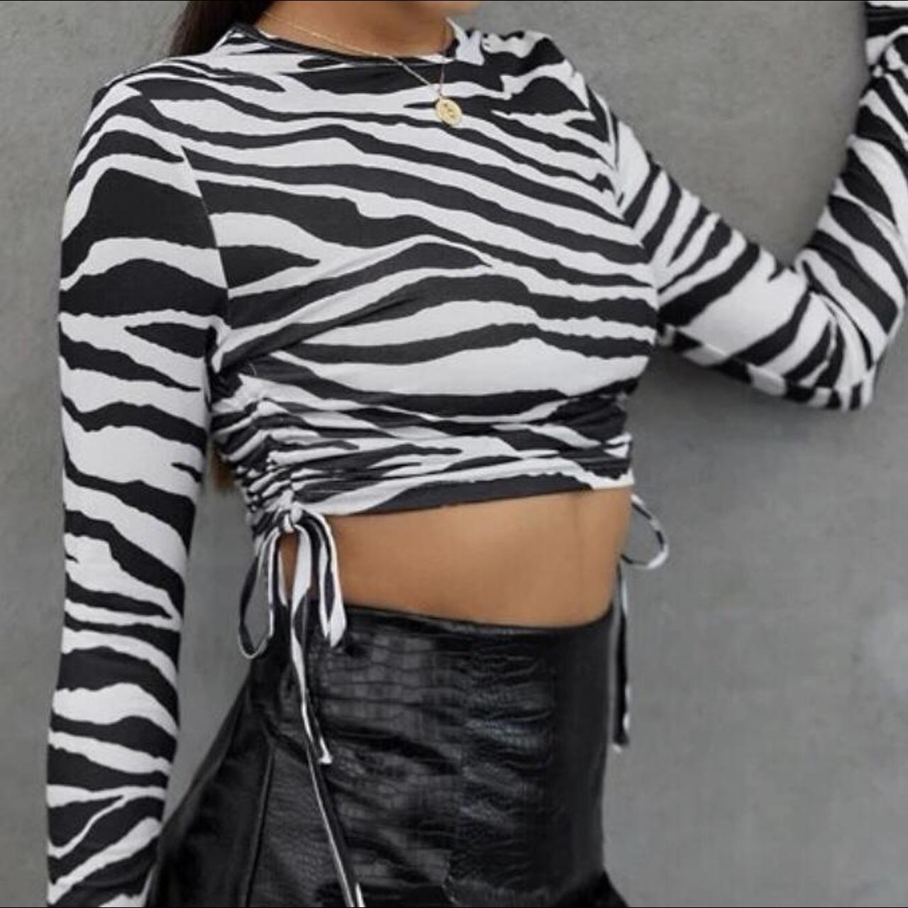 Shein Zebra Striped Cropped Tee Size S Only worn... - Depop