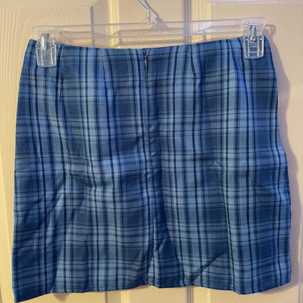 super cute blue plaid skirt! 💙🤍 zipper in the... - Depop