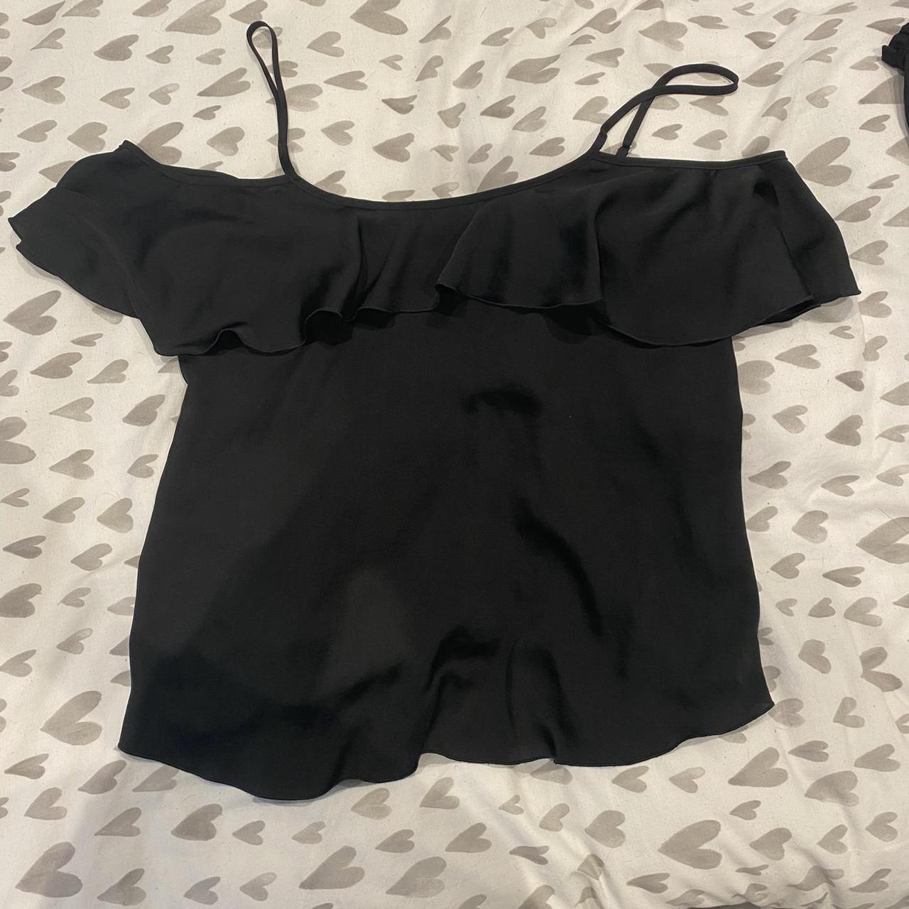 Victoria’s Secret night set in a size S. Barely... - Depop