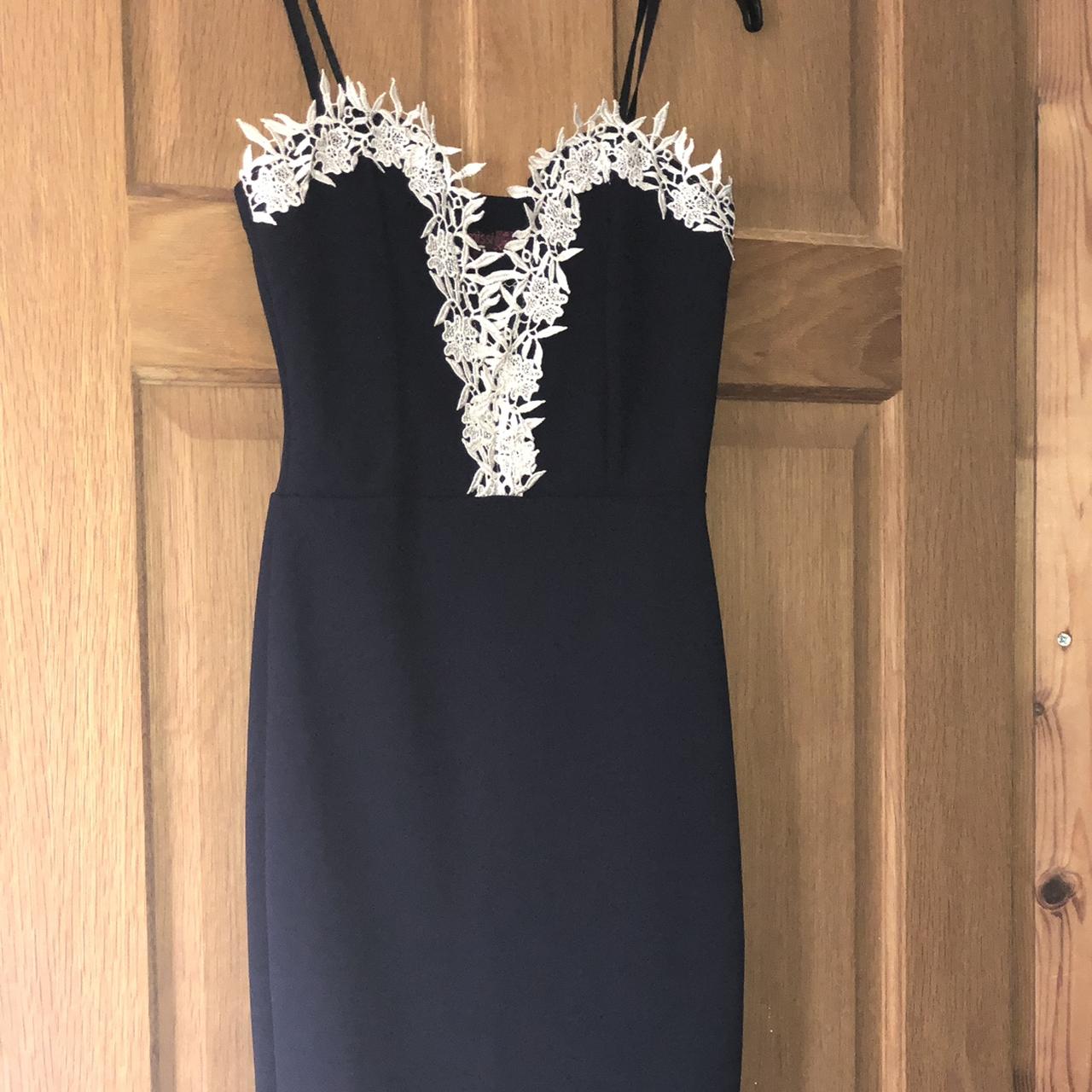 Missie Dress, never worn, size 8 - Depop
