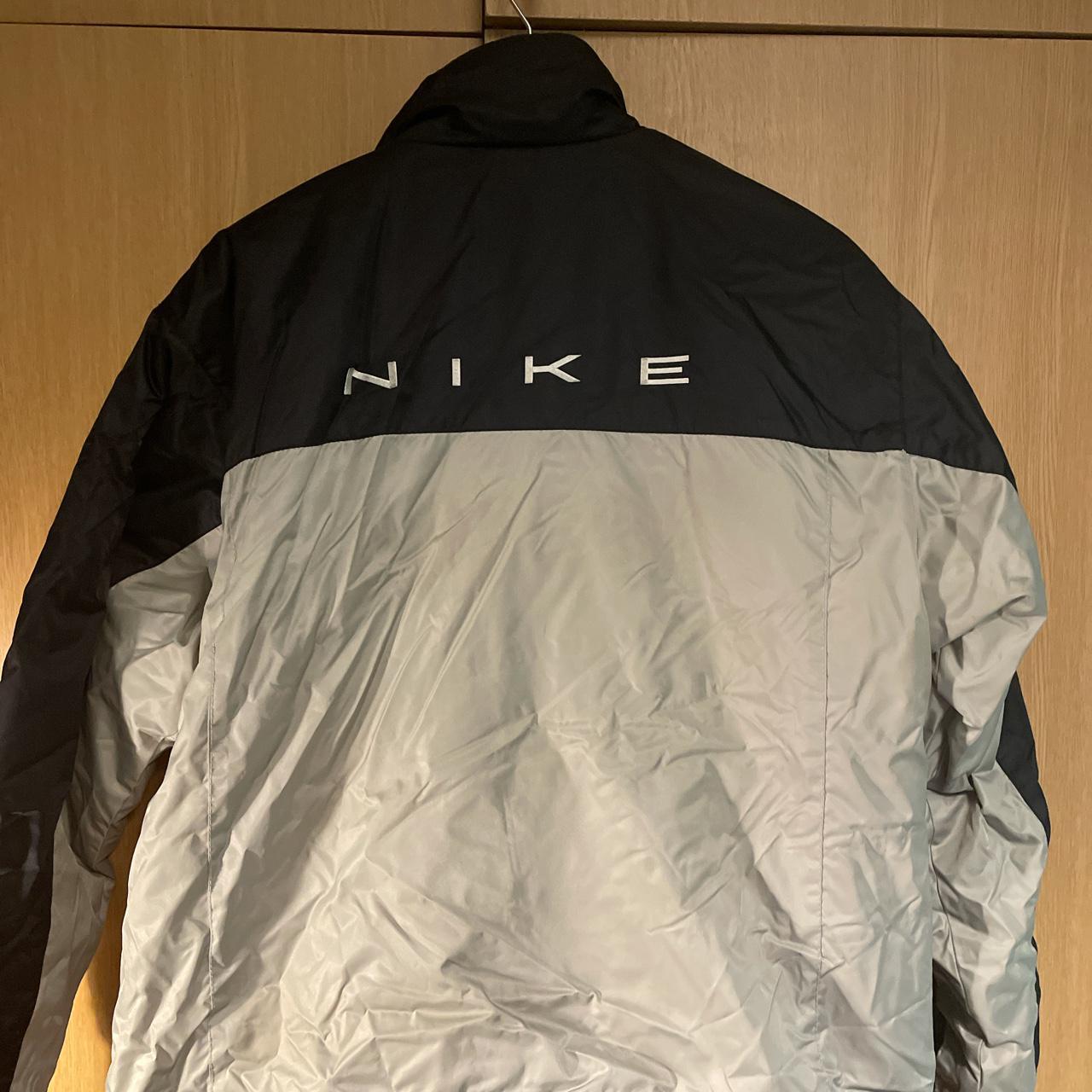 Nike vintage jacket Black and cream Warm and... - Depop