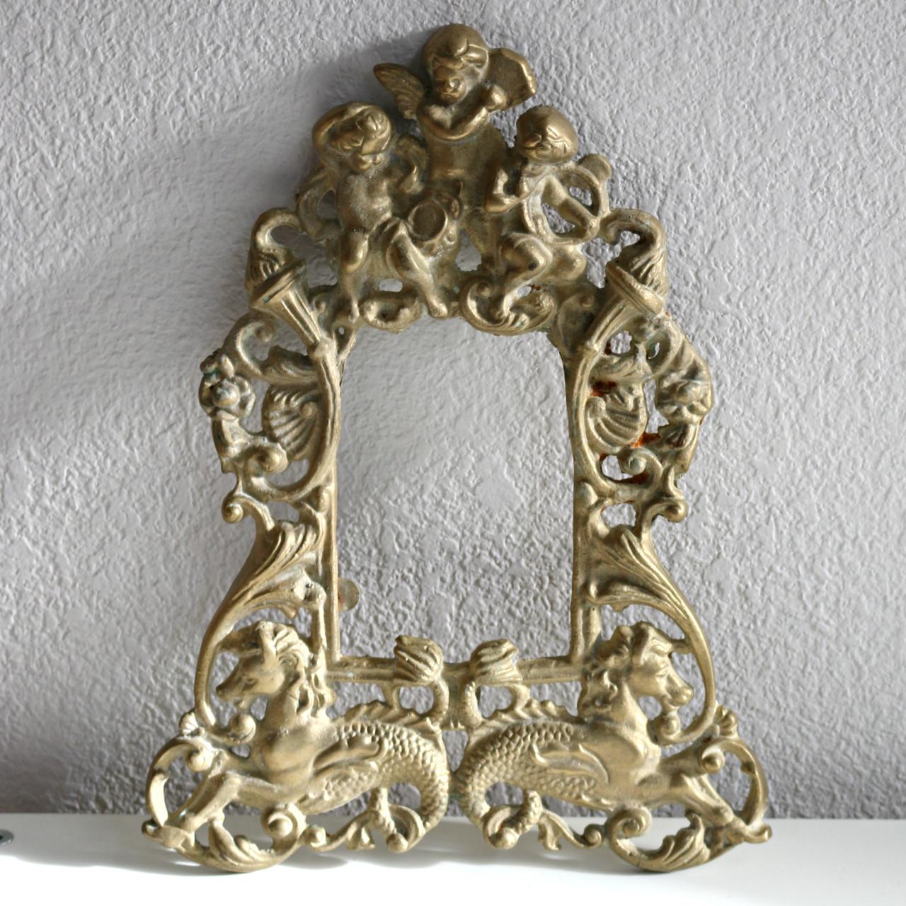 Unique and beautiful Victorian style picture frame. ... - Depop