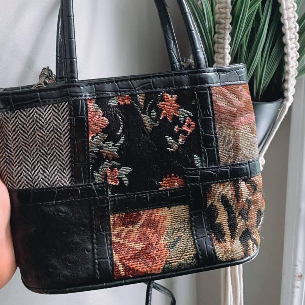 VINTAGE Adorable Crossbody/Mini Patch Purse - Depop