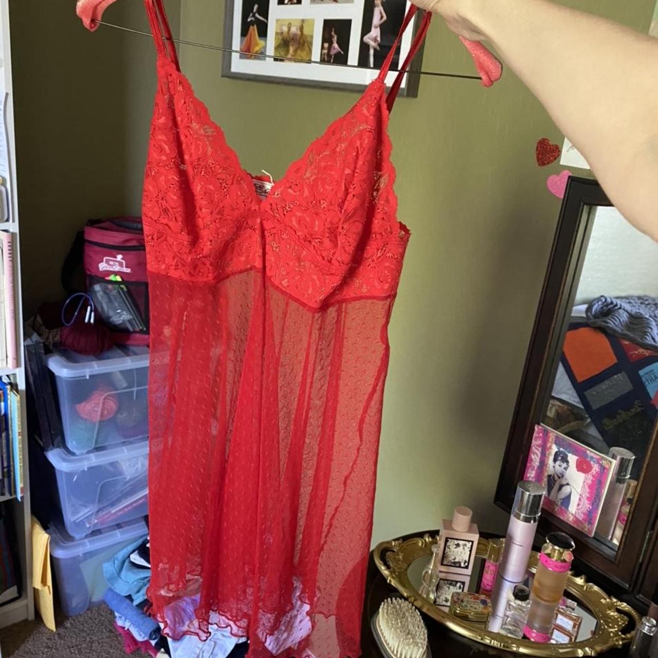 Escante Women's Red Vest | Depop