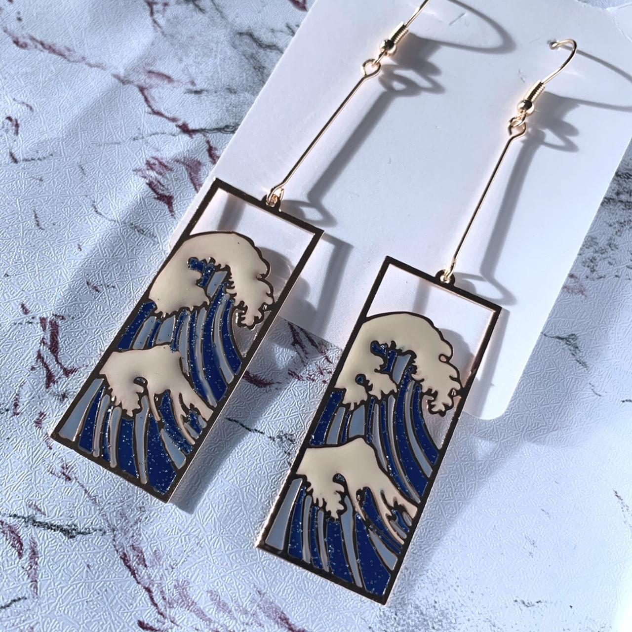Hokusai The Great Wave Earrings These stunning... - Depop