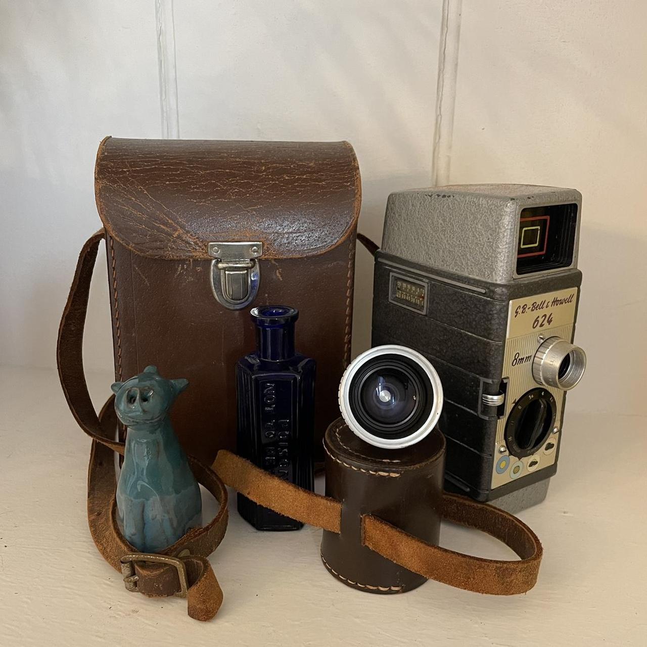 Vintage 1960’s cine camera 📽🎞 Vintage 1960’s Bell &... - Depop