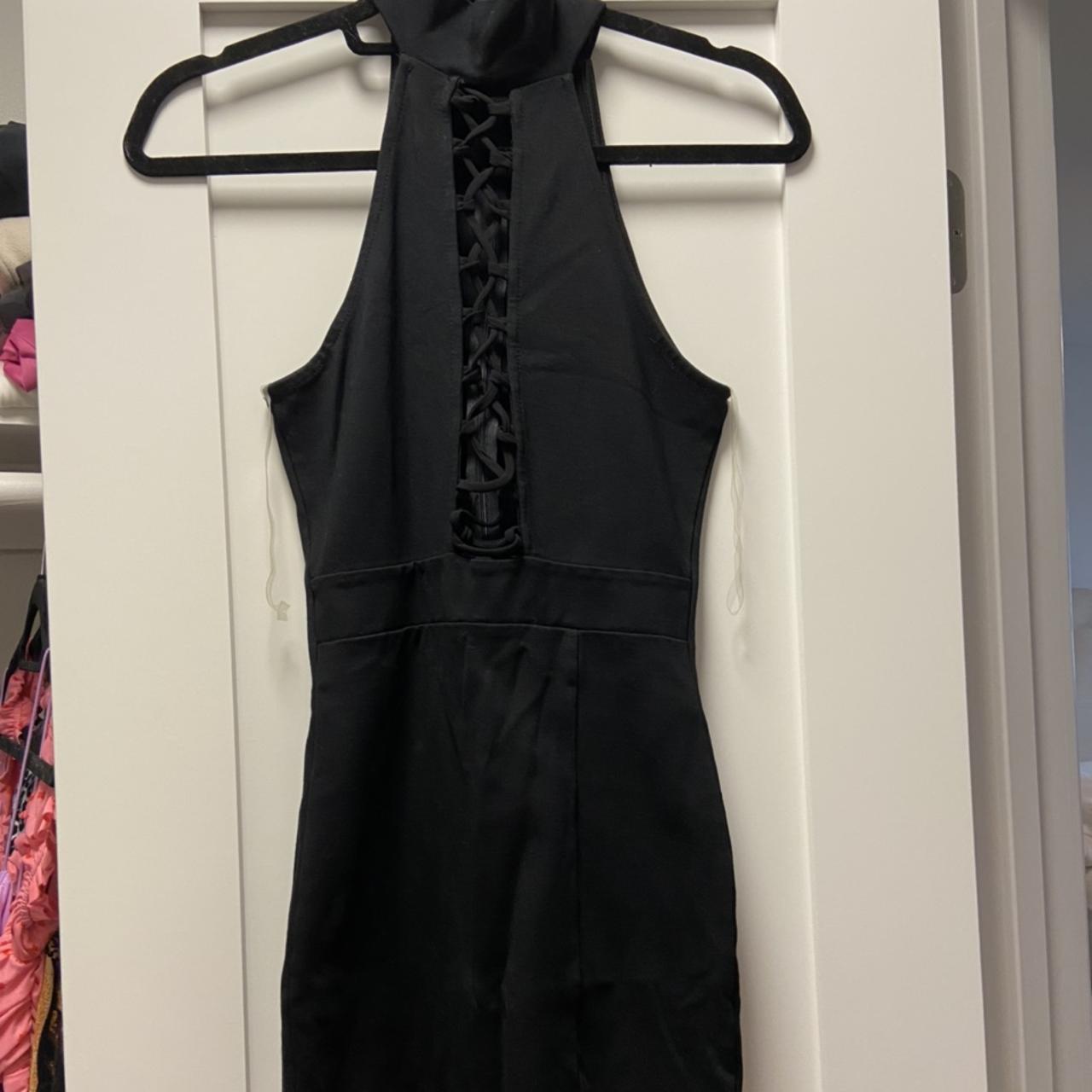 windsor bodycon dress with lace up front!! so comfy... - Depop