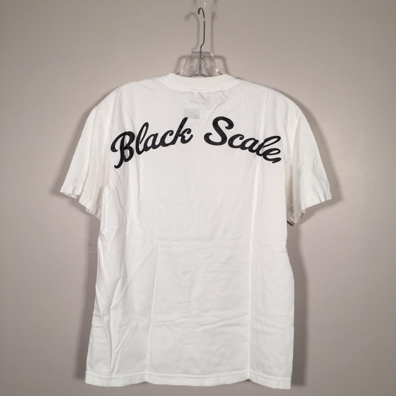 Black Scale Men's T-shirt | Depop