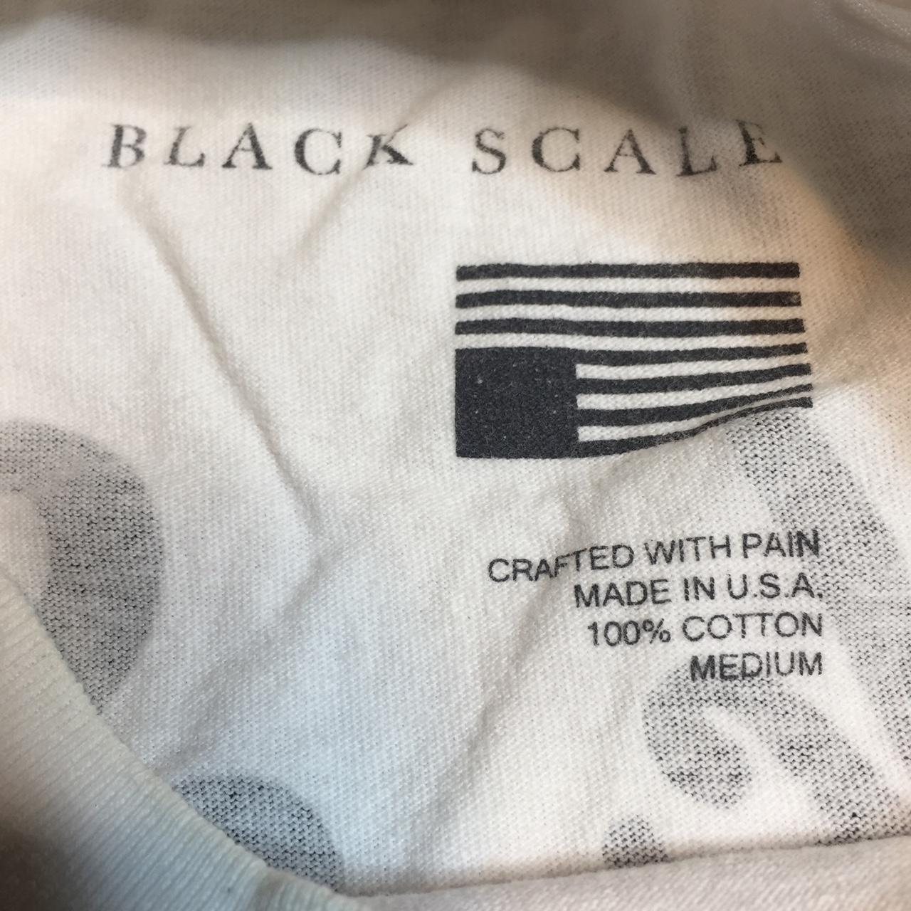 Black Scale Men's T-shirt | Depop