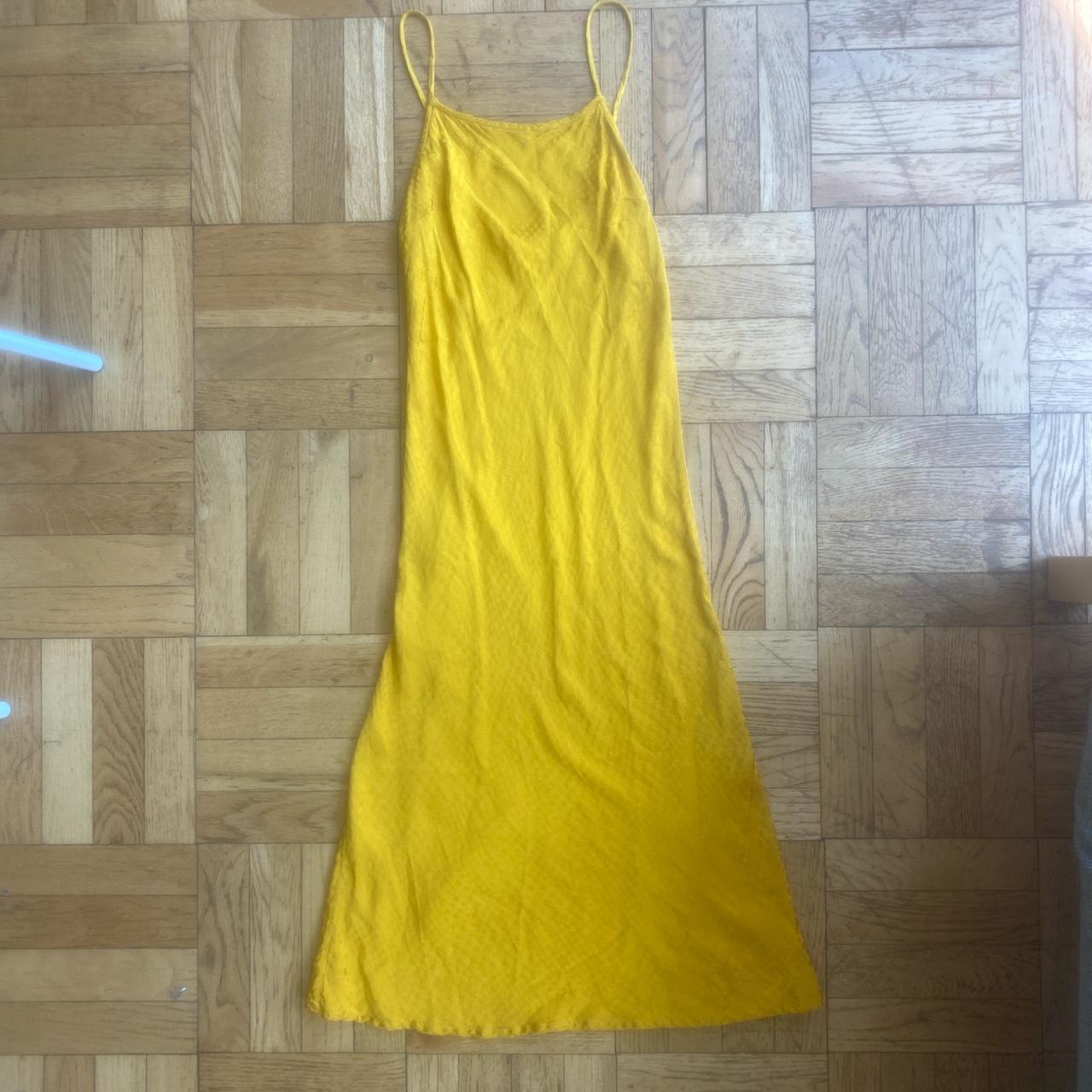 Gorgeous golden yellow dress. Beautiful in fall and... - Depop