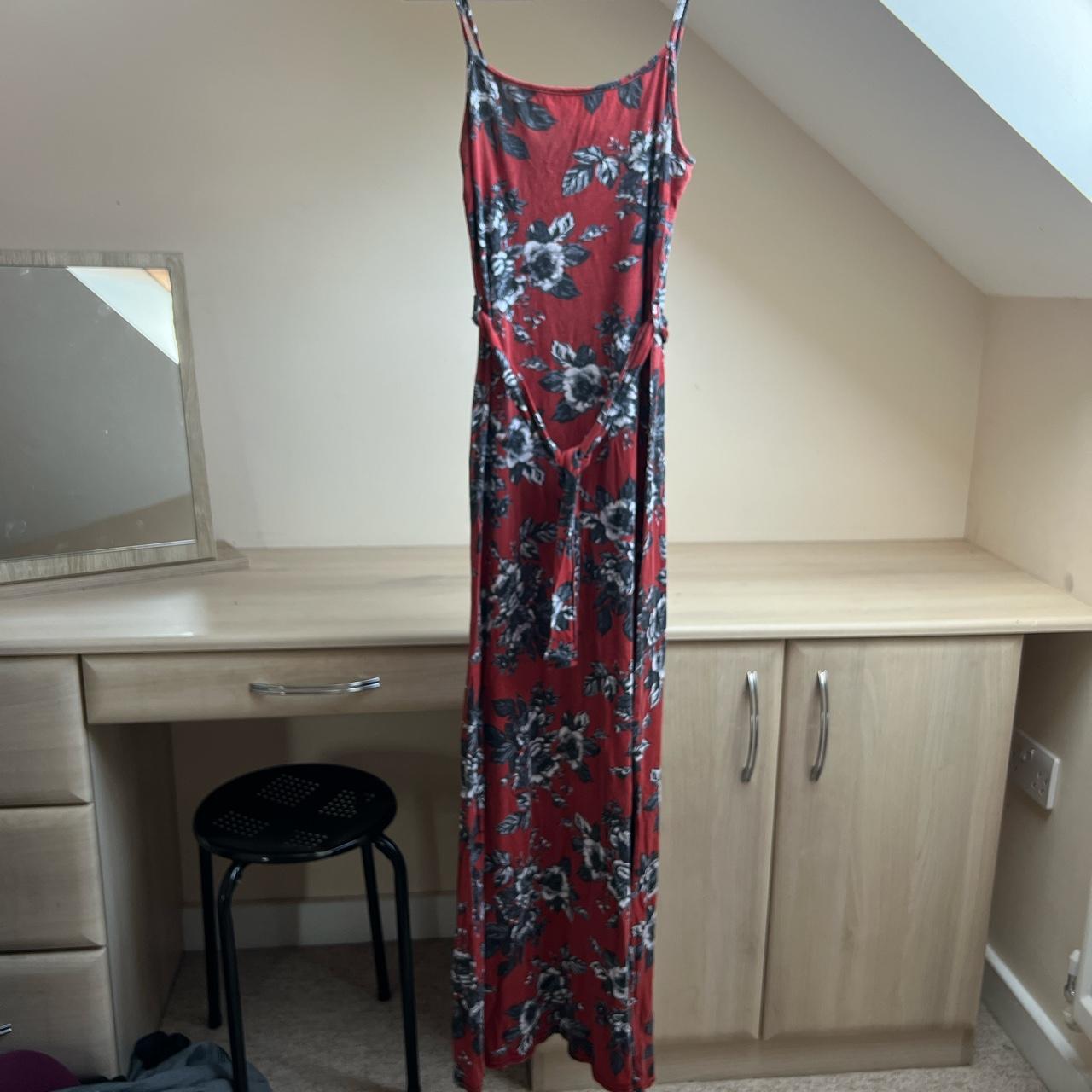 New look red floral maxi dress with waistband It’s... - Depop