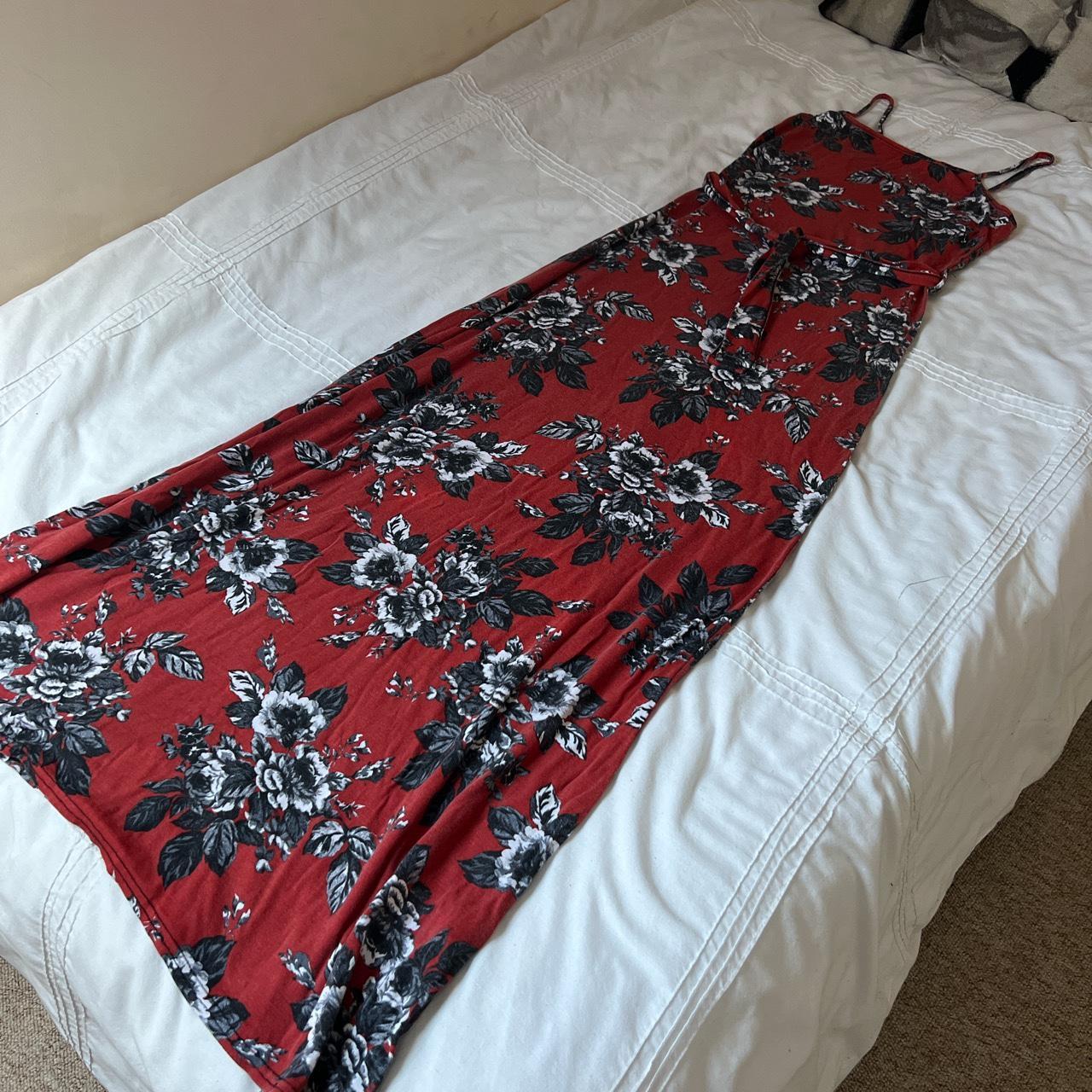 New look red floral maxi dress with waistband It’s... - Depop