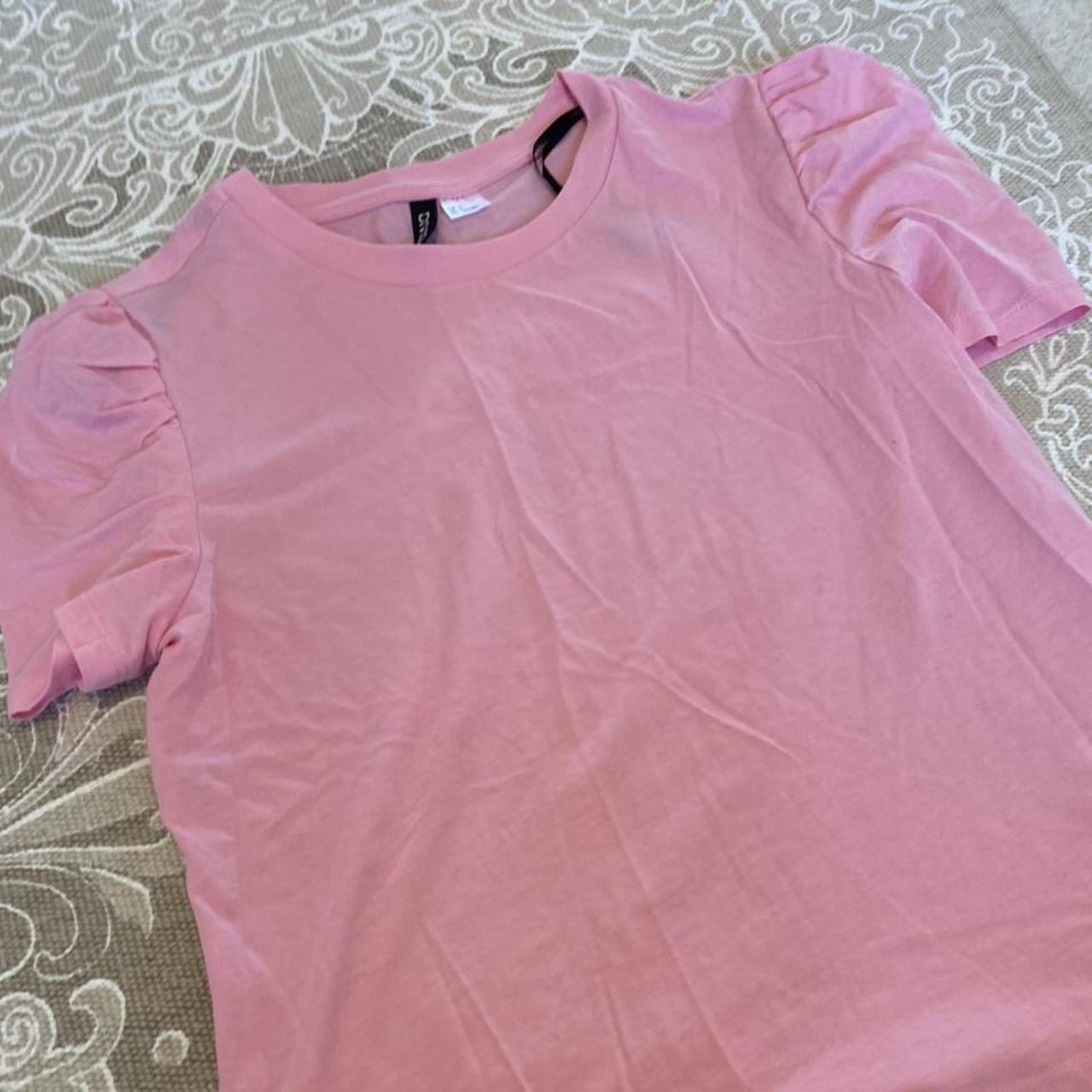 Cute pink ruffle sleeve T-shirt never worn but... - Depop