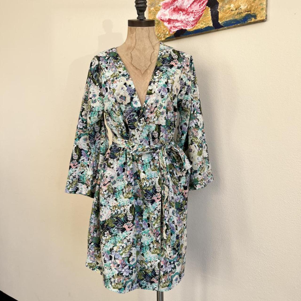 ANTHROPOLOGIE BRIDESMAIDS KIMONO WRAP ROBE BY PLUM... - Depop