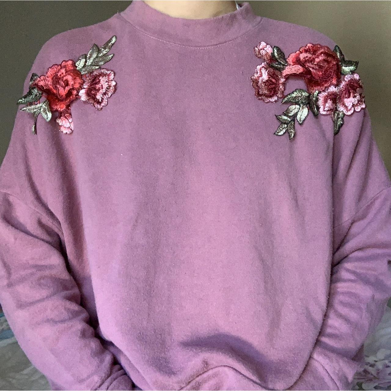 Brandy Melville Women's Pink and White | Depop